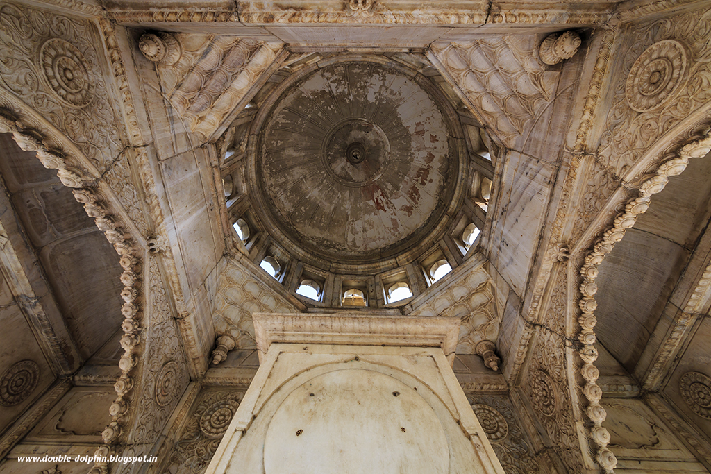 The Concrete Paparazzi: Victoria Memorial, Lucknow