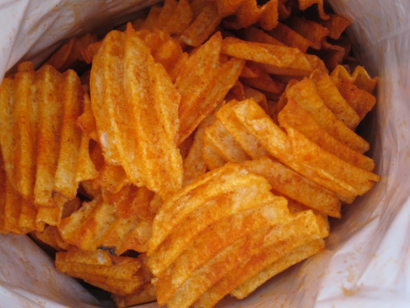 Review: Frito Lay - Ruffles Ultimate Sweet & Smokin' BBQ Potato Chips