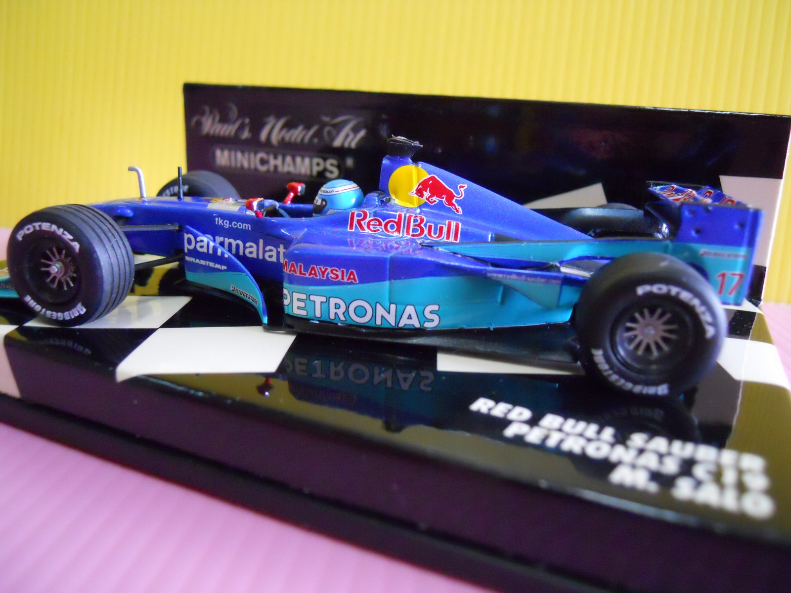 Dexters Diecasts (DexDC): Minichamps ~ Red Bull Sauber Petronas C19 M.Salo