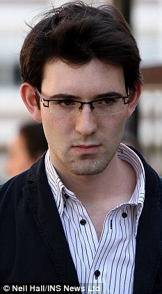 Bird Brainz: Birds, Birding, and Books: The Feather Thief: Beauty ...