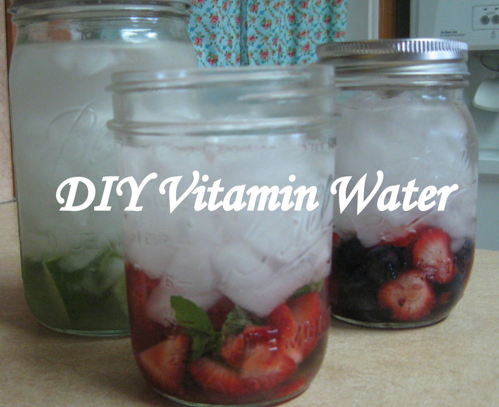 One day at a time.....: DIY Vitamin Water