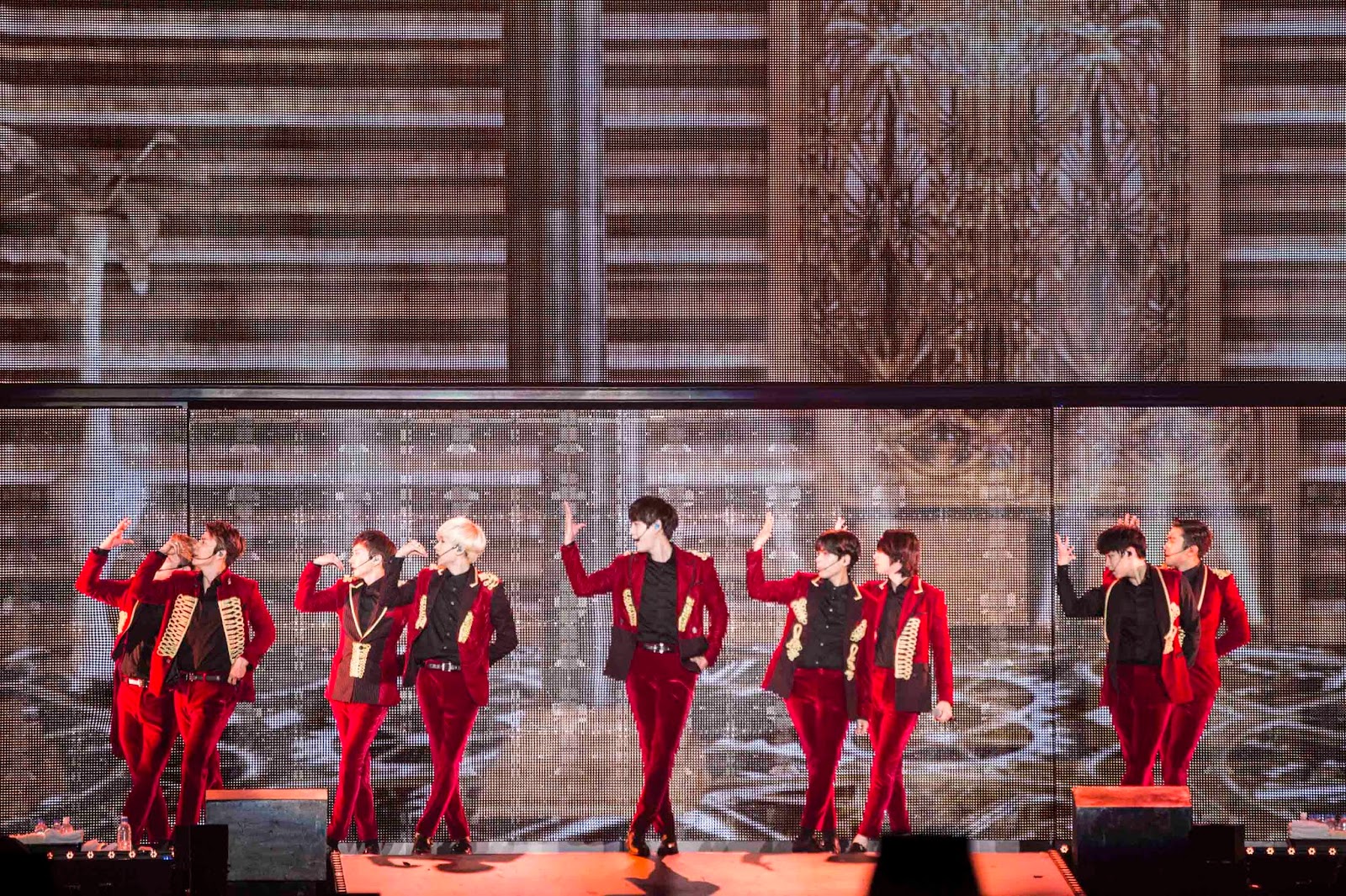 Super Junior Meets 110,000 Fans Through its 'Super Show 6' Held at ...