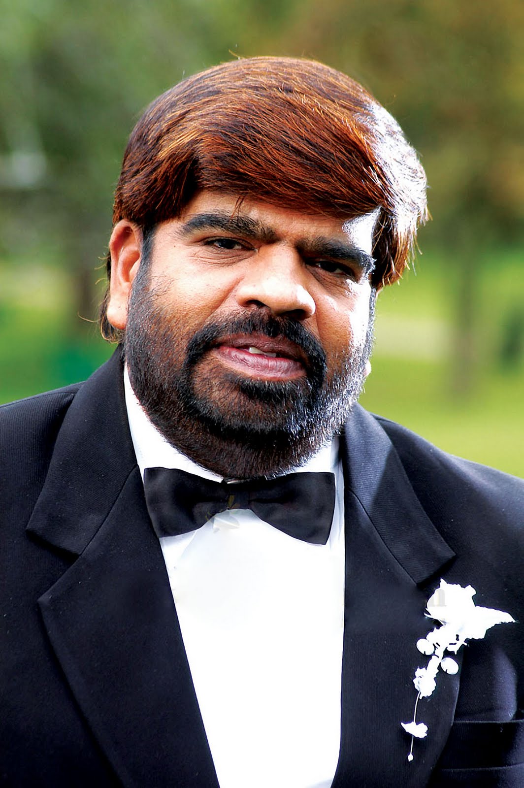 MOST FAMOUS IN THE WORLD: VIJAYA.T.RAJENDHAR - LDMKp