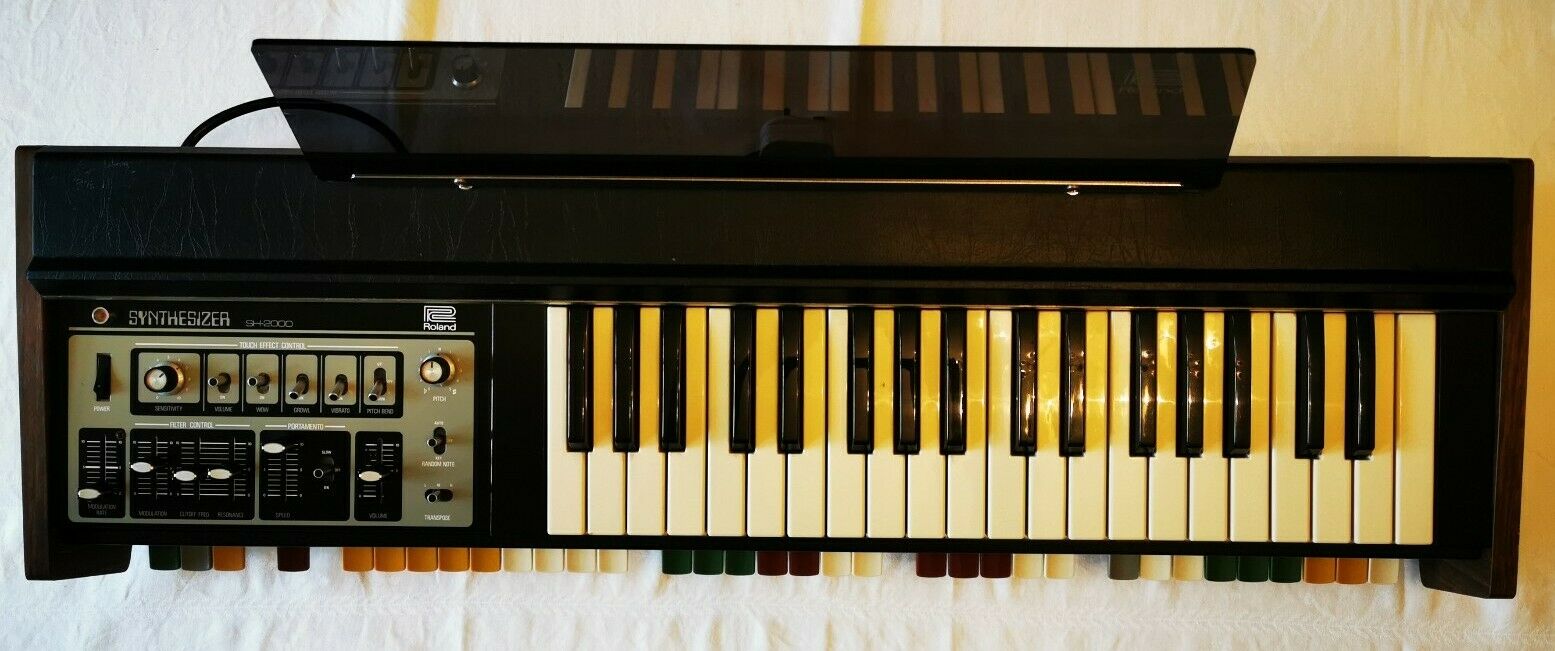 MATRIXSYNTH: Roland SH-2000 Synthesizer SN 485293