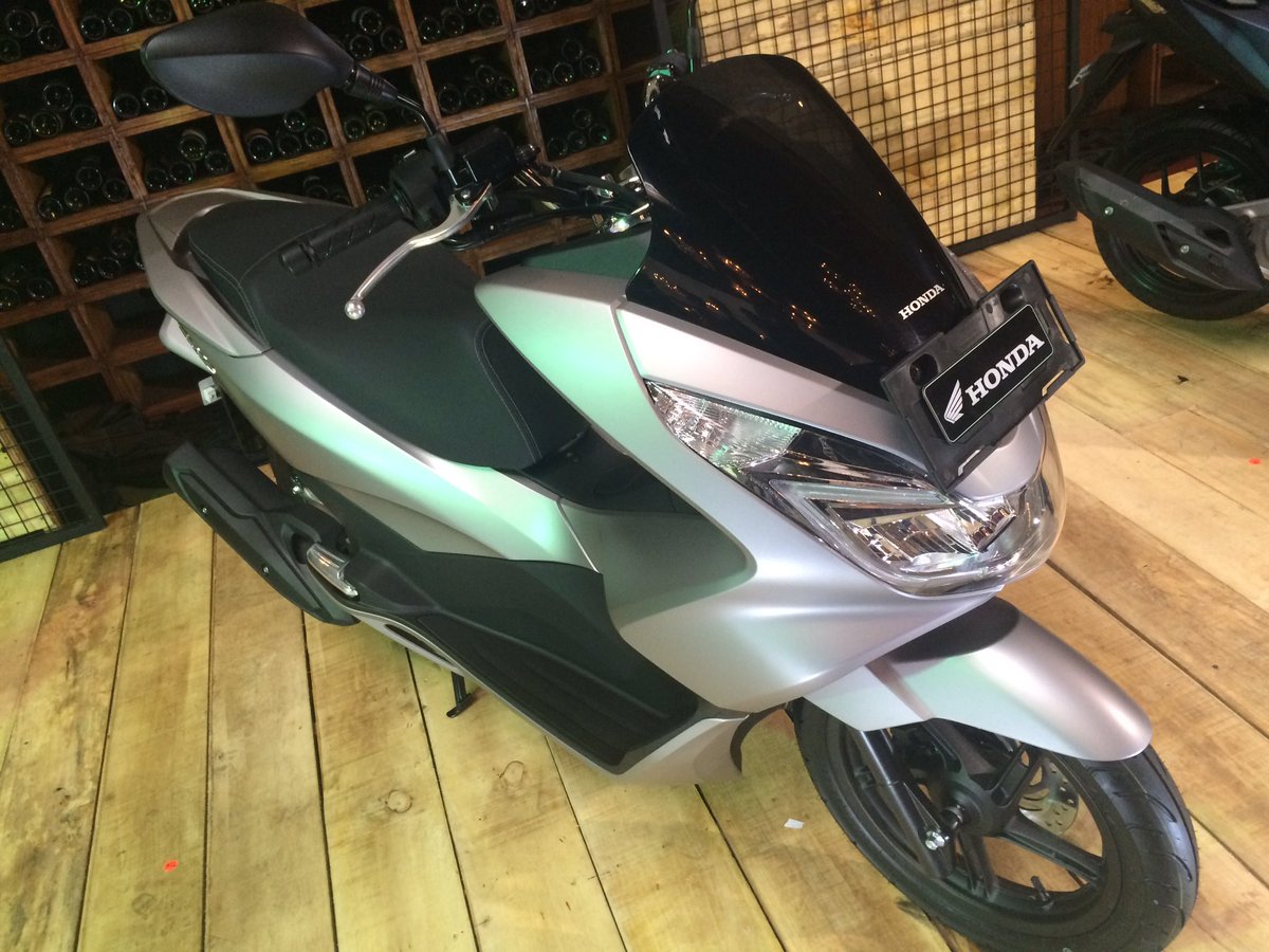 MOTORJIPI.COM: Harga dan Warna Honda PCX 150 Terbaru 2016...