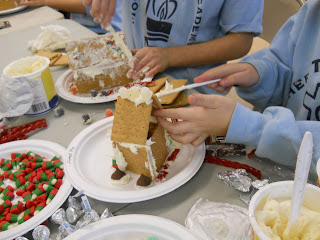 Love to Teach :): Gingerbread houses & Parent gifts