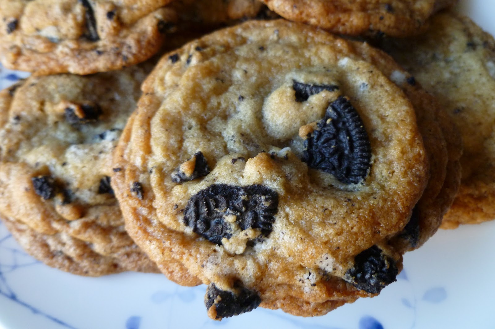 The Pastry Chef's Baking: Cookies and Creme Cookies