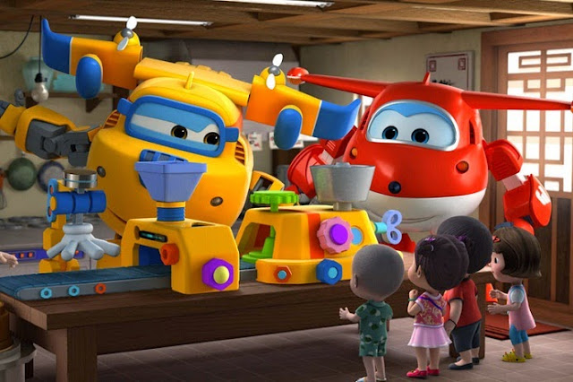 NOTICIAS Y EFEMERIDES MUSICALES Y DEL CINE: EN JUNIO, MUCHAS AVENTURAS ...