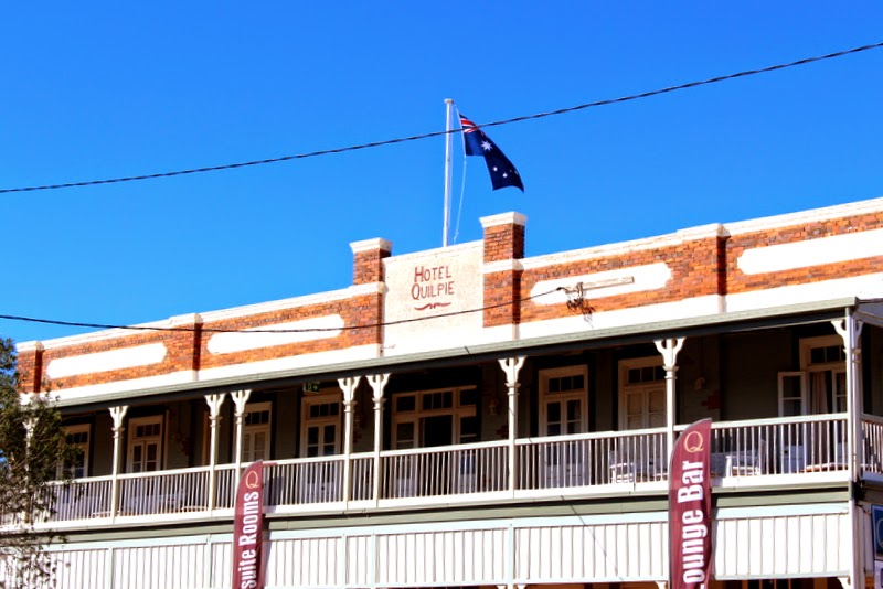 Travelling Around Australia: White Cliffs Outback NSW to Charleville ...