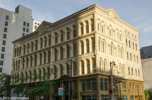 SKEPTIC PHOTO: CRUISING THRU MILWAUKEE & THE IRON BLOCK BUILDING