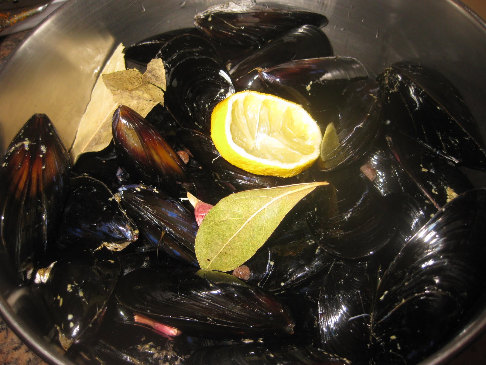 mirevoltijourbano: Deliciosas clóchinas valencianas al vapor