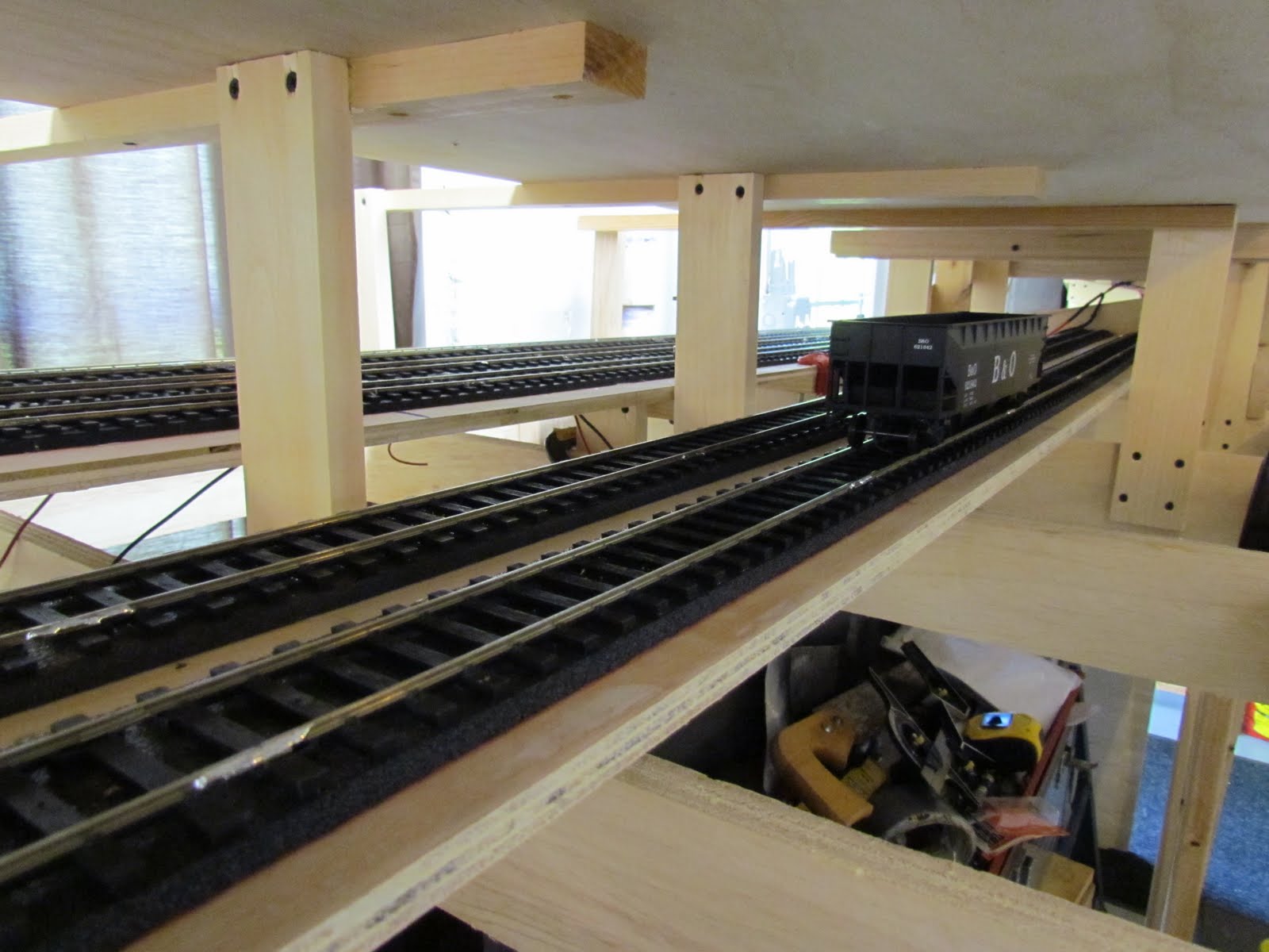 2-Rail O Scale Railroading: Staging Progresses