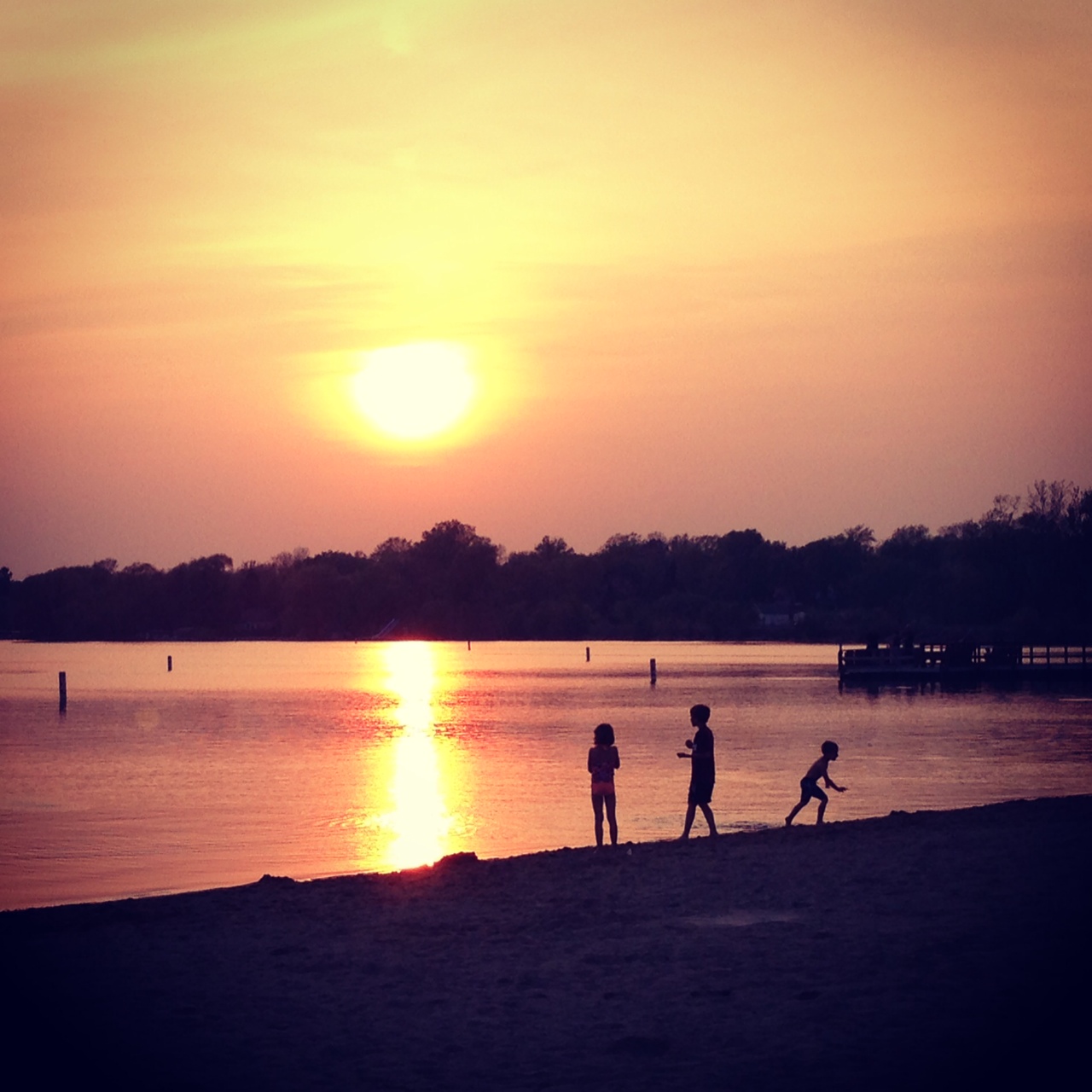 Pewaukee Daily Photo: Sunset over Pewaukee Lake
