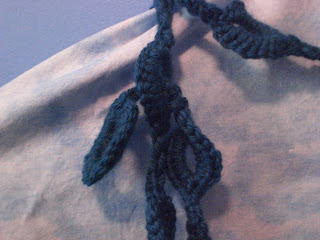 Tangles & Twists: Loop Mini Scarf