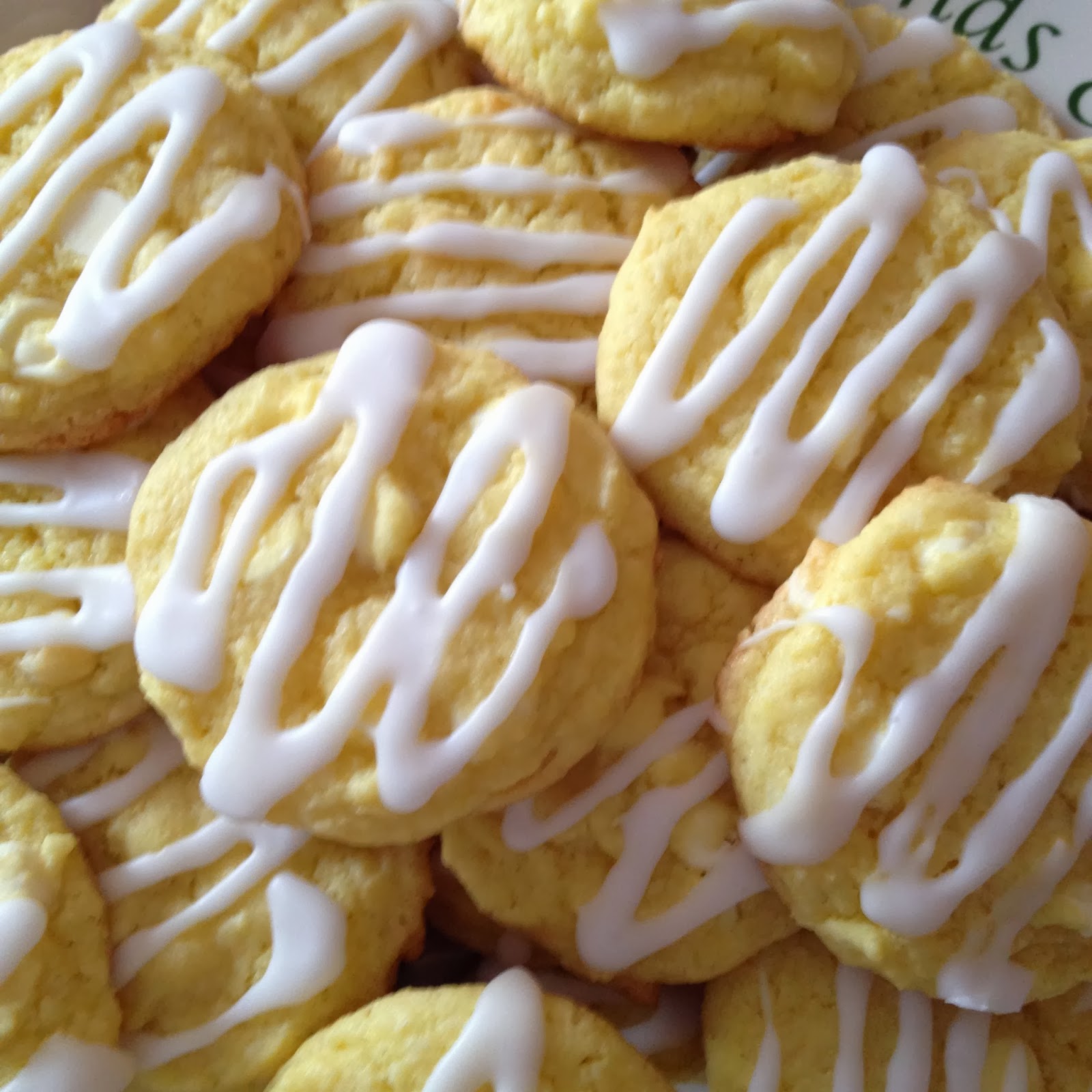 LIFE is better in PINK: 12 Days of Christmas Cookies - Day #10 - Lemon ...