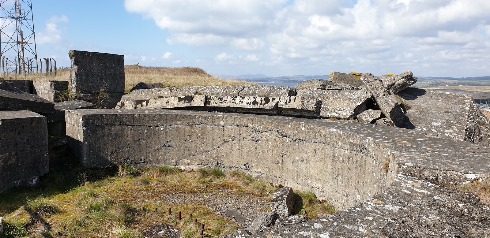 Neil's Hillwalking Exploits: A Fife visit: Kincraig Hill, Bankhead of ...
