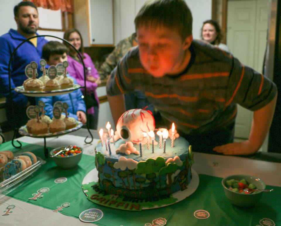 Missy Made It!: Griffin's 11th Birthday Party - Terraria Theme!