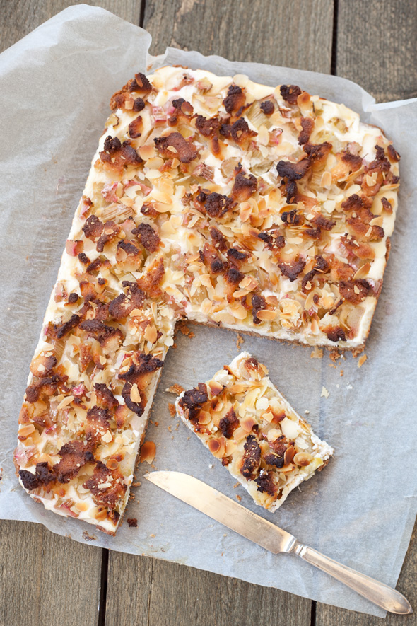 Tervislik rabarberi-ricotta plaadikook | TOIDUJUTUD