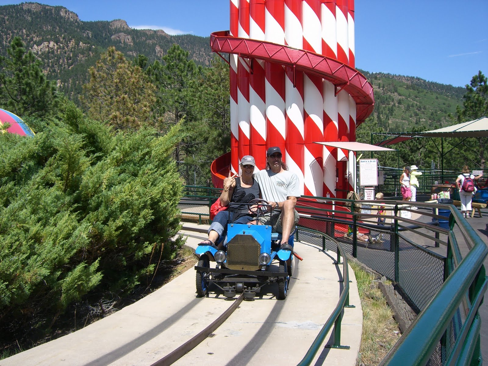 Travel the USA / Support Americana: Candy Cane Slide - North Pole ...