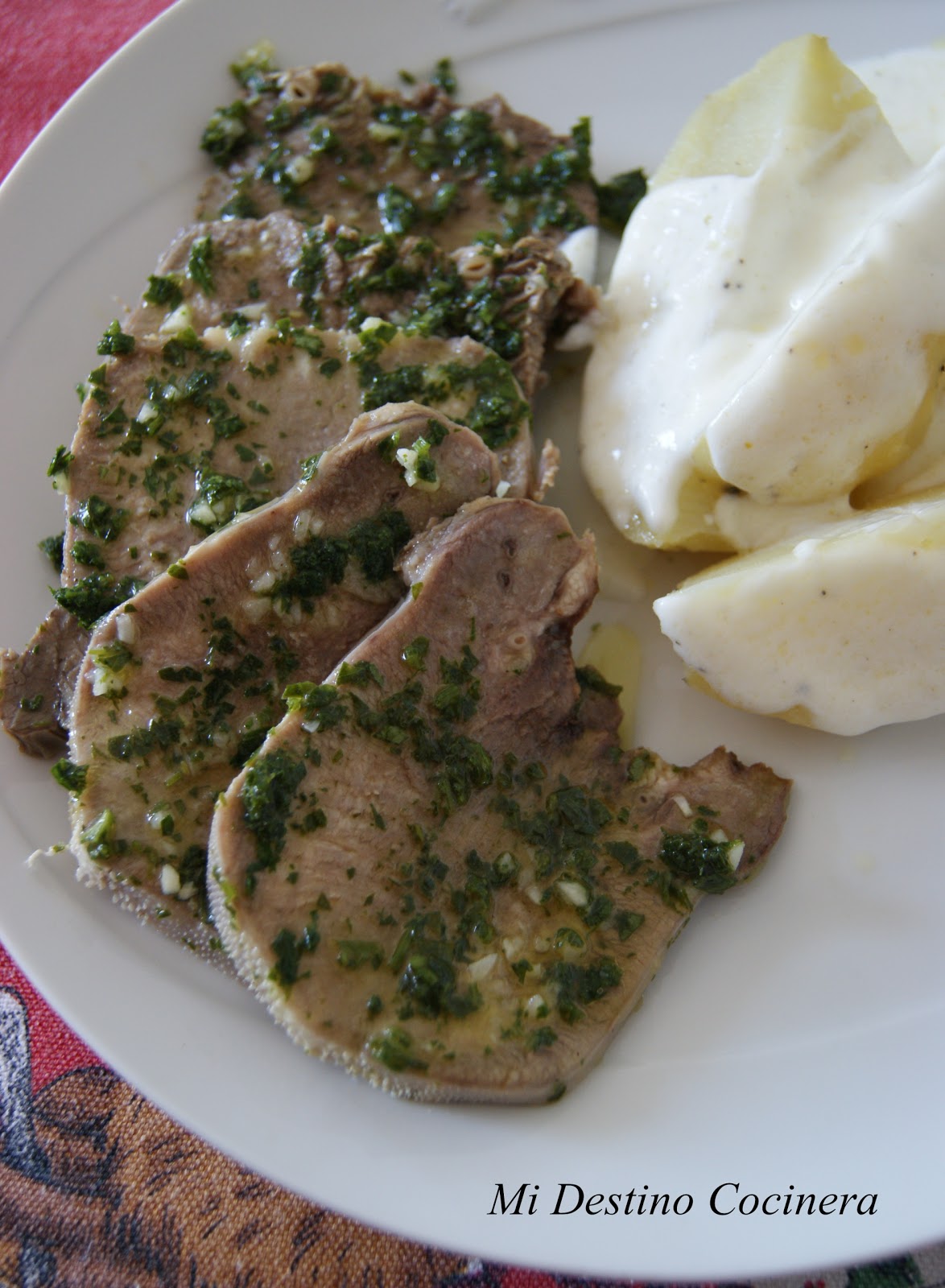 Platos Clasicos Argentinos: Lengua "a la vinagreta".