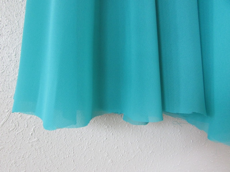 Create Kids Couture: Serging 101: How to Finish a Rolled Hem