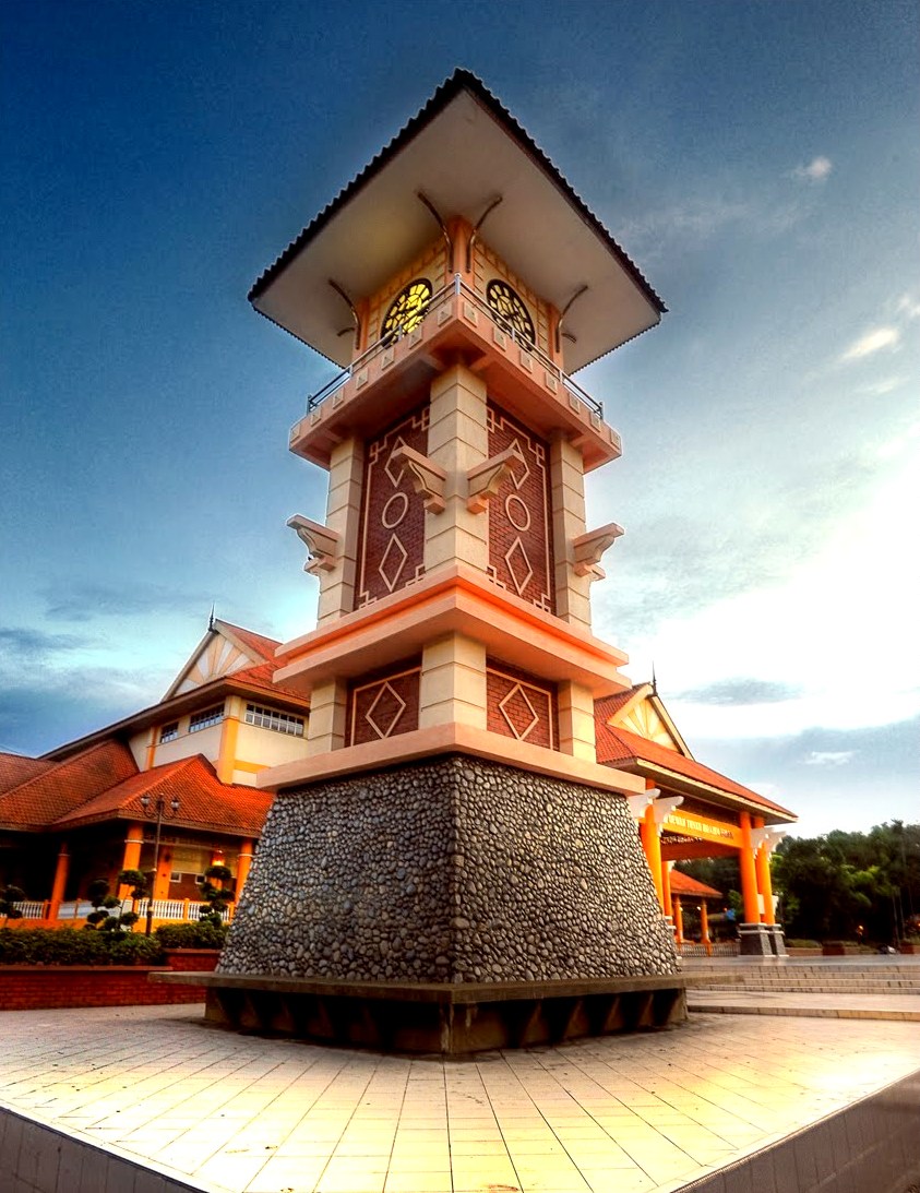 part 1 ( menara jam di malaysia ) ~ zamrispoon