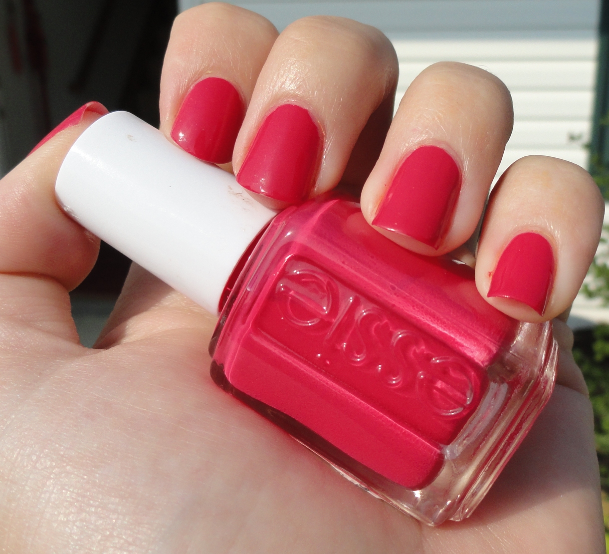 Elemental Styles: Pink Wednesday! Essie Watermelon :)