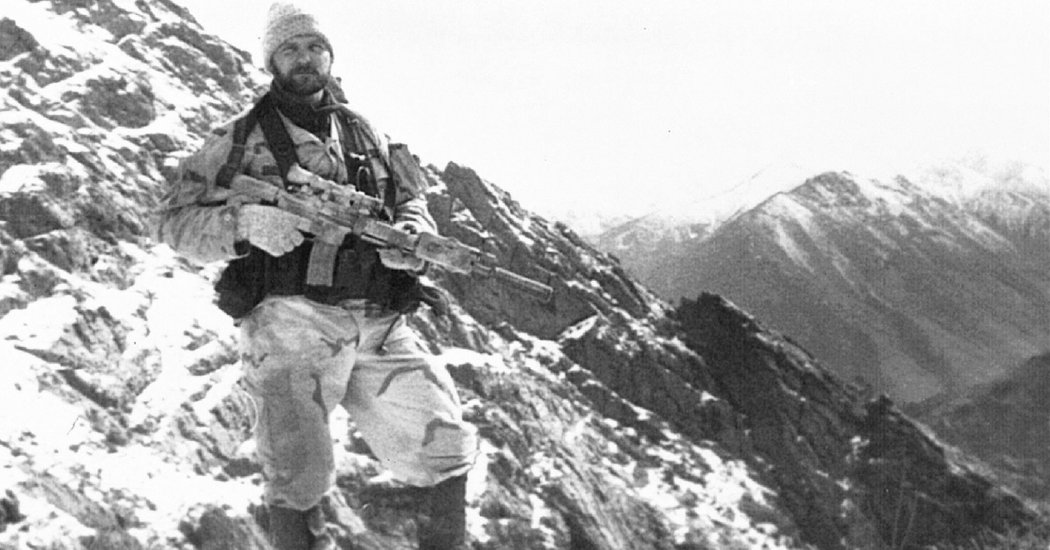 jardins de pierre: Mako 30 Charlie : l'histoire derrière le scénario