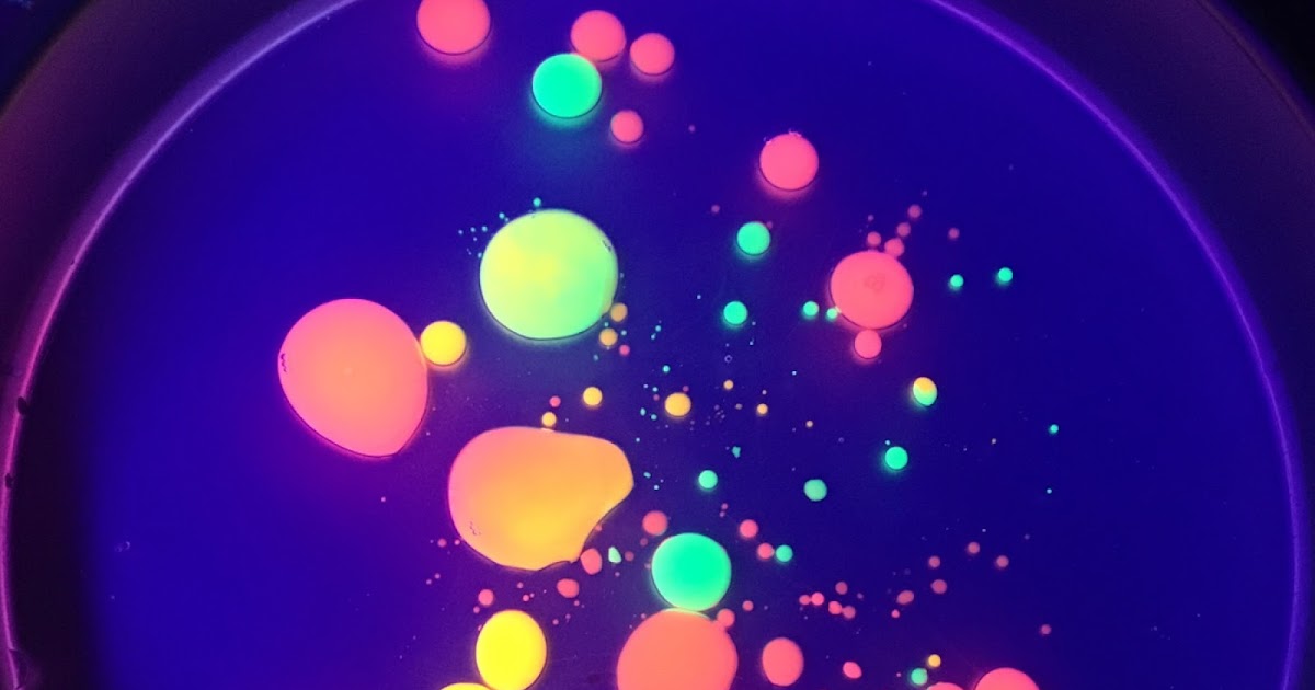 Oil & Glowing Water Science Experiment