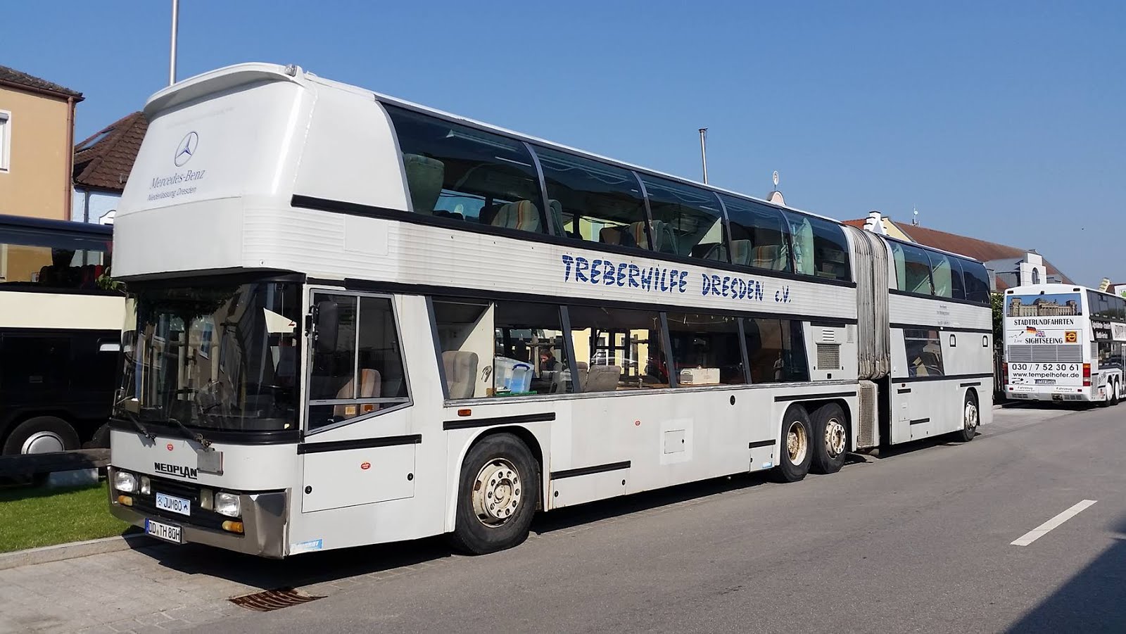 Neoplan Jumbocruiser: el autobús turístico más grande del mundo