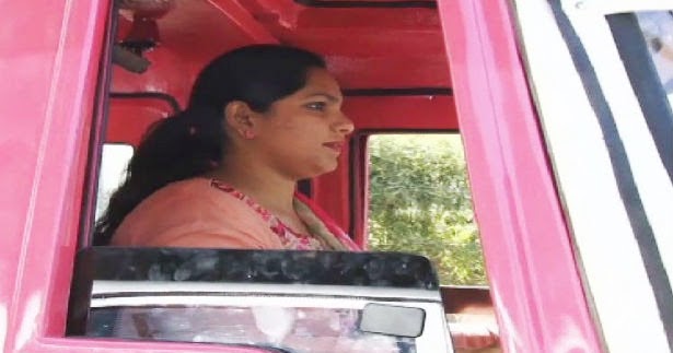 Pakistan Probe: The next “Hot Ride” is Pink Rickshaw on the roads of Lahore