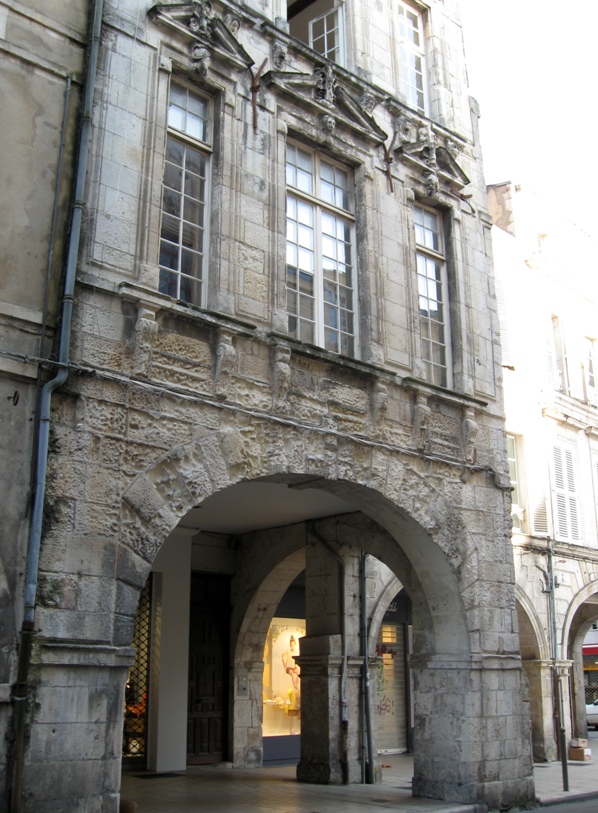 Les aventures de Naftaline: La belle La Rochelle