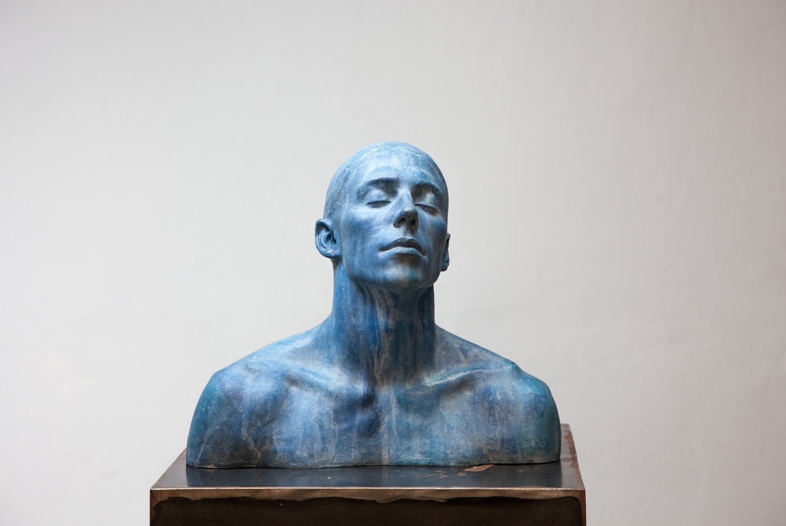 Coderch & Malavia, sculptors: THE SWIMMER (MEDIUM SIZE)