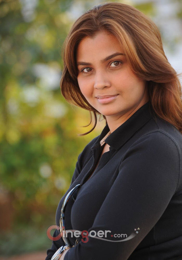 CINEGOER PICS: Deepali Singh Chary Photos, Deepali Singh New Photos ...