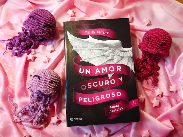 Diario De Una Chicka Lit Reseña Night Molly Un Amor Oscuro Y