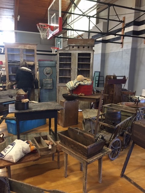 Prims By The Water: Early Homestead Primitive Show