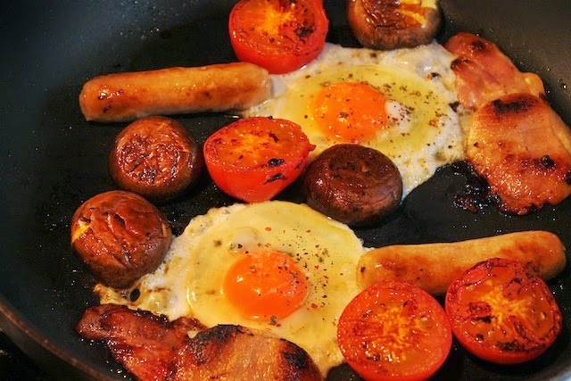 The Domestic Curator: Full English Pan Fried Breakfast