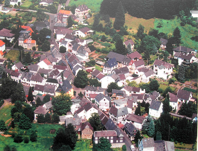 Weinkultur Unkel und Scheuren: Überblick Scheuren und seine Häuser