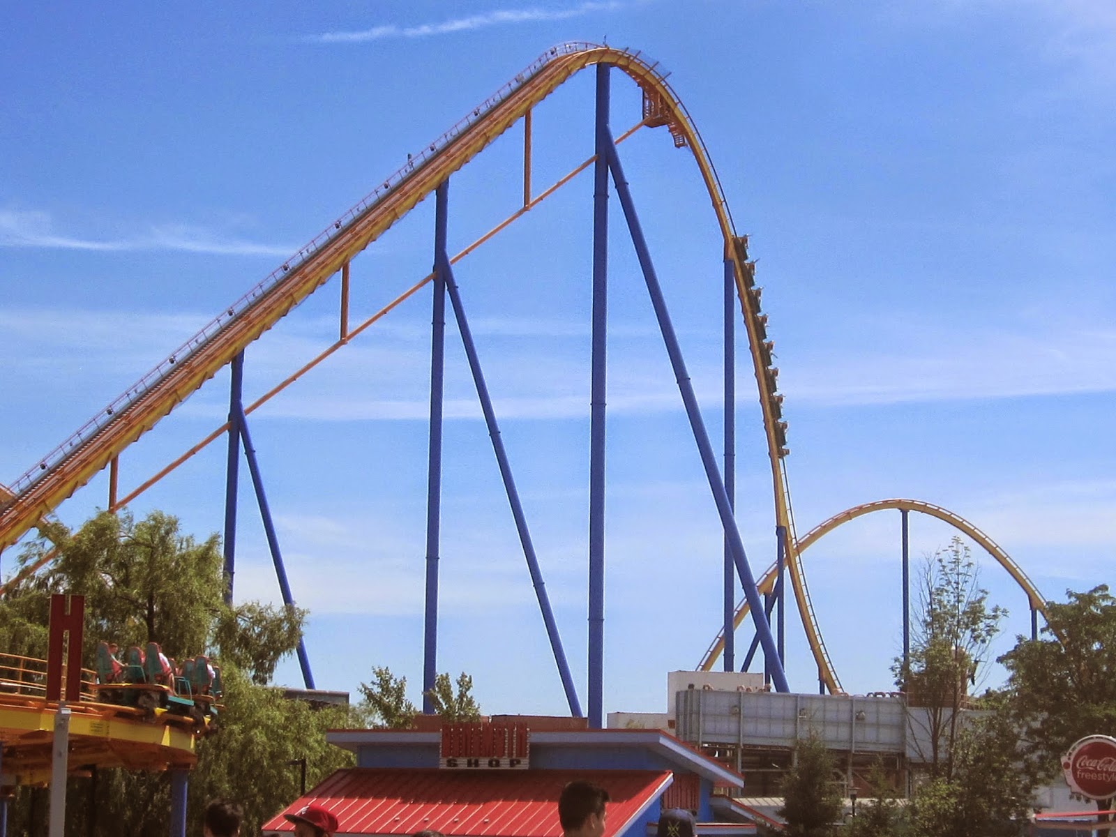 Bobbie's Roller Coaster And Theme Park Reviews: BEHEMOTH