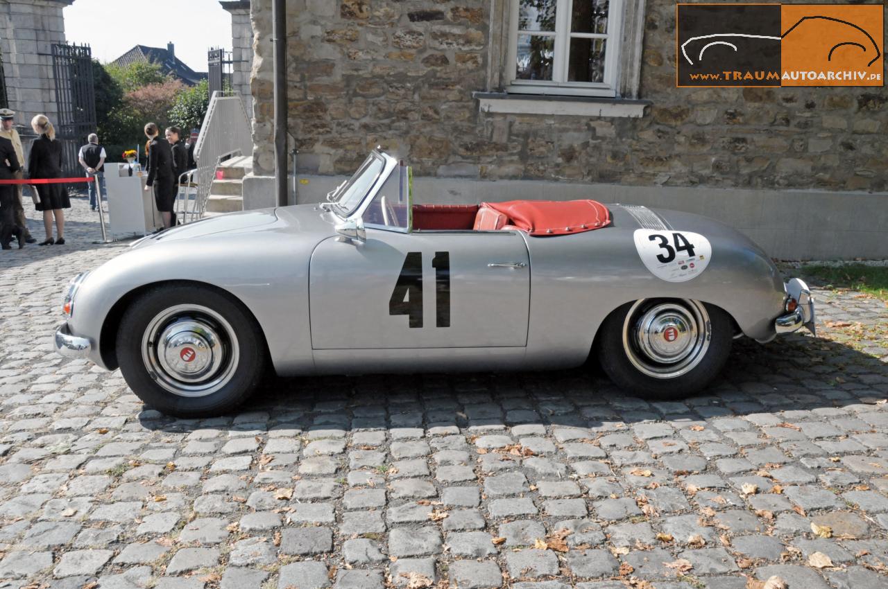 VOLKSWAGEN MAGGIOMODELLI: UN SARTO AUSTRIACO WOLFGANG DENZEL VESTE LA ...