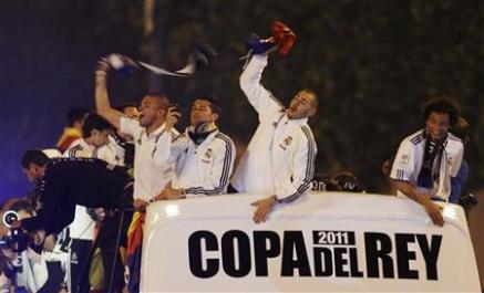 Notifarandulin: Video - Los de Real Madrid hicieron caer la "Copa del ...