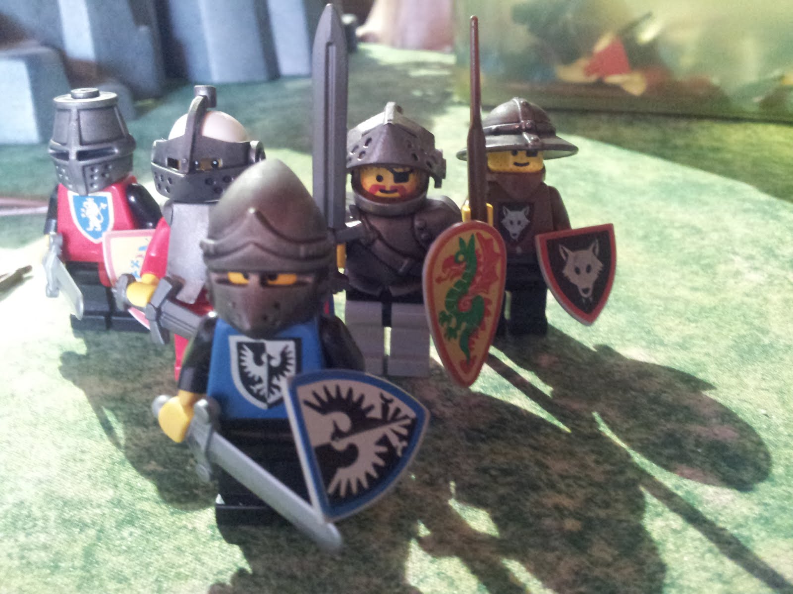 Little Carpet Wars: Custom Lego knights