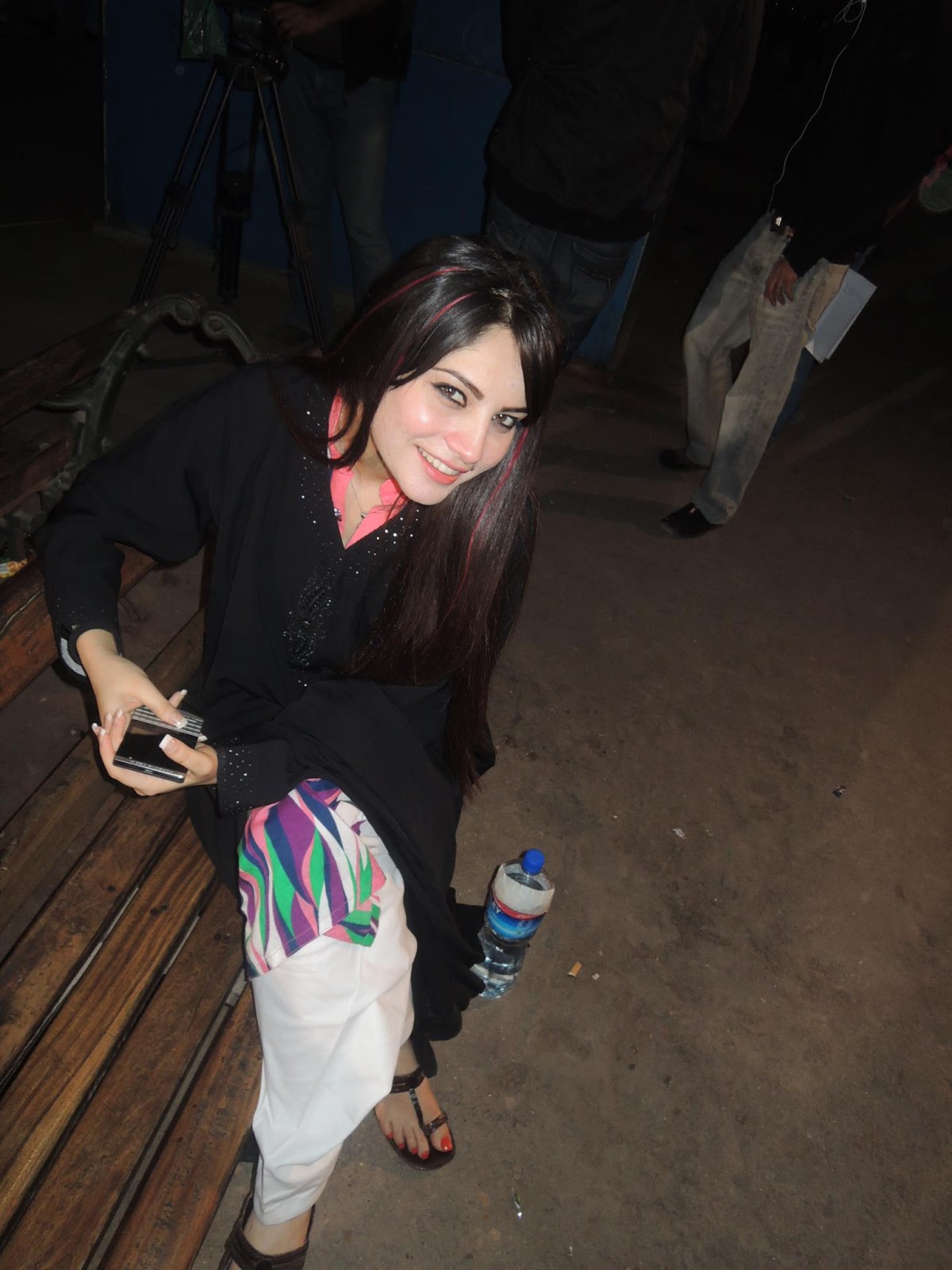 Gorgeous Pakistani Actress Neelam Muneer Super Hot Facebook Photos ...