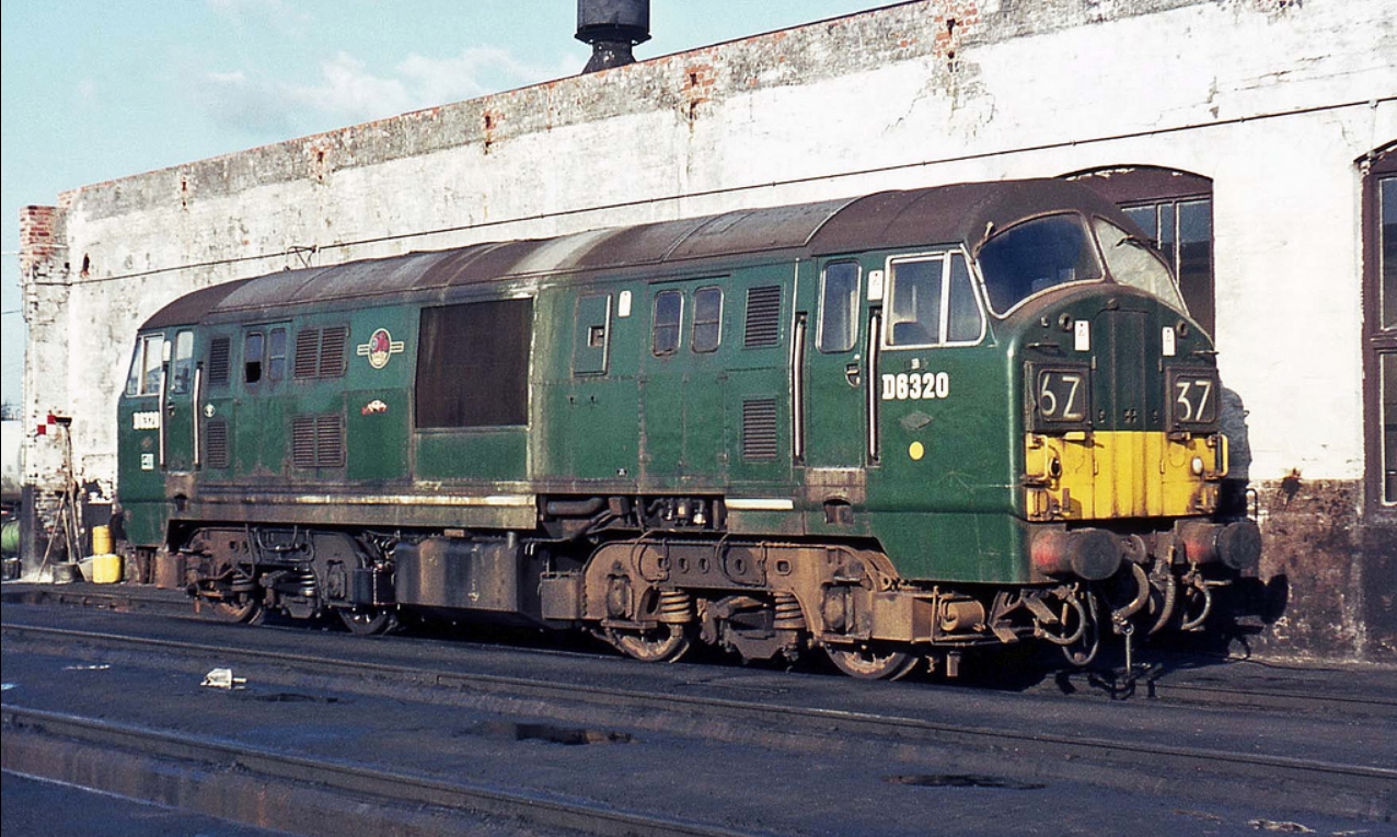 Voie de Débord: Locomotives : Class 22 "baby Warship".