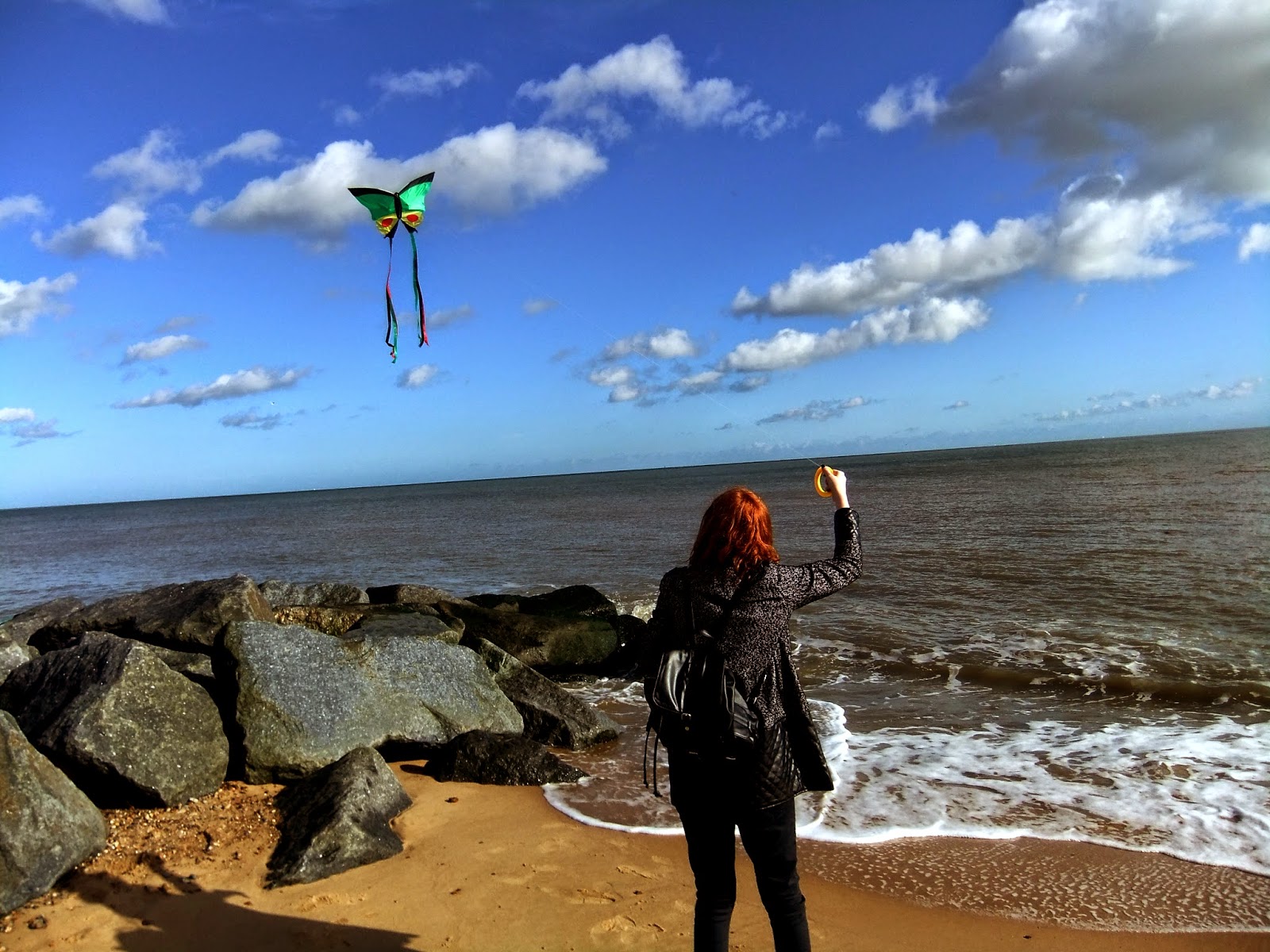 My 100 things | #12 Fly a Kite on the beach - Headlined by Hannah
