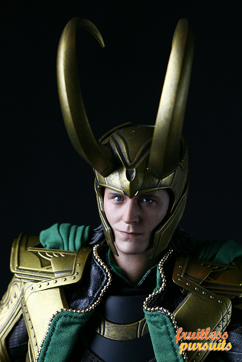 Fruitless Pursuits: Review: Hot Toys Loki (The Avengers) 1/6th Scale ...