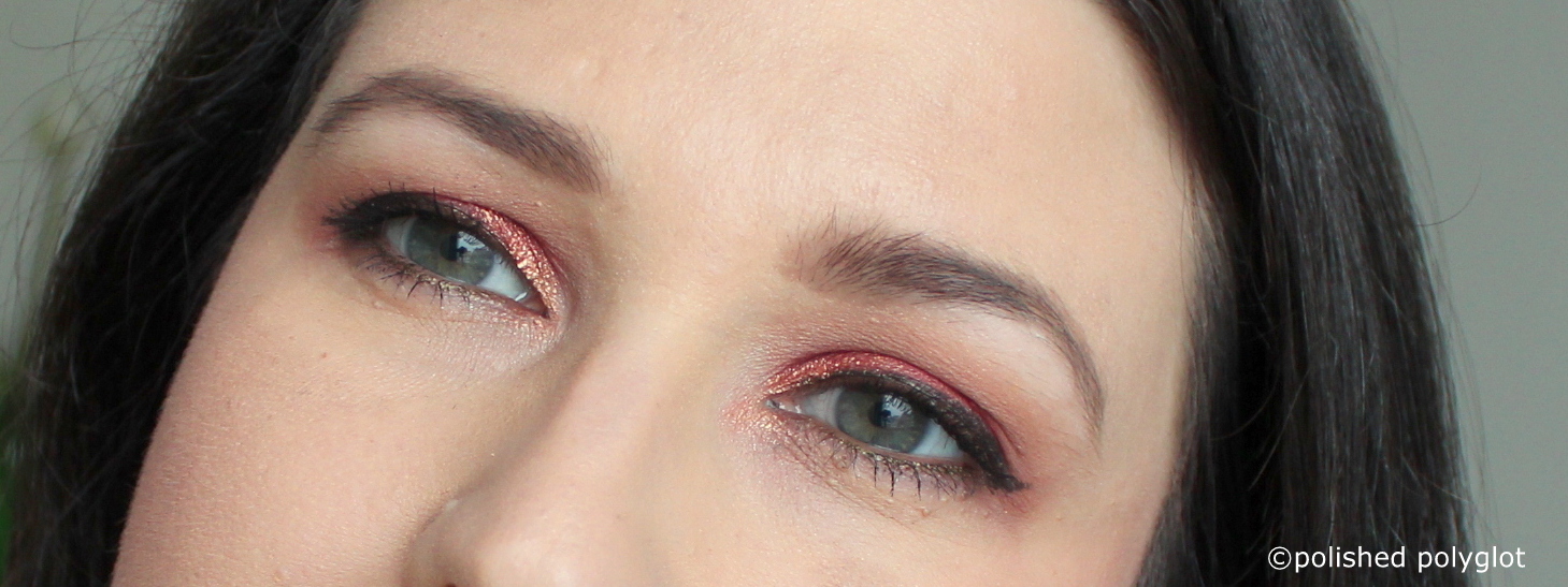 Makeup │ How to wear Red Eyeshadow and totally Rock it [Monday Shadow ...