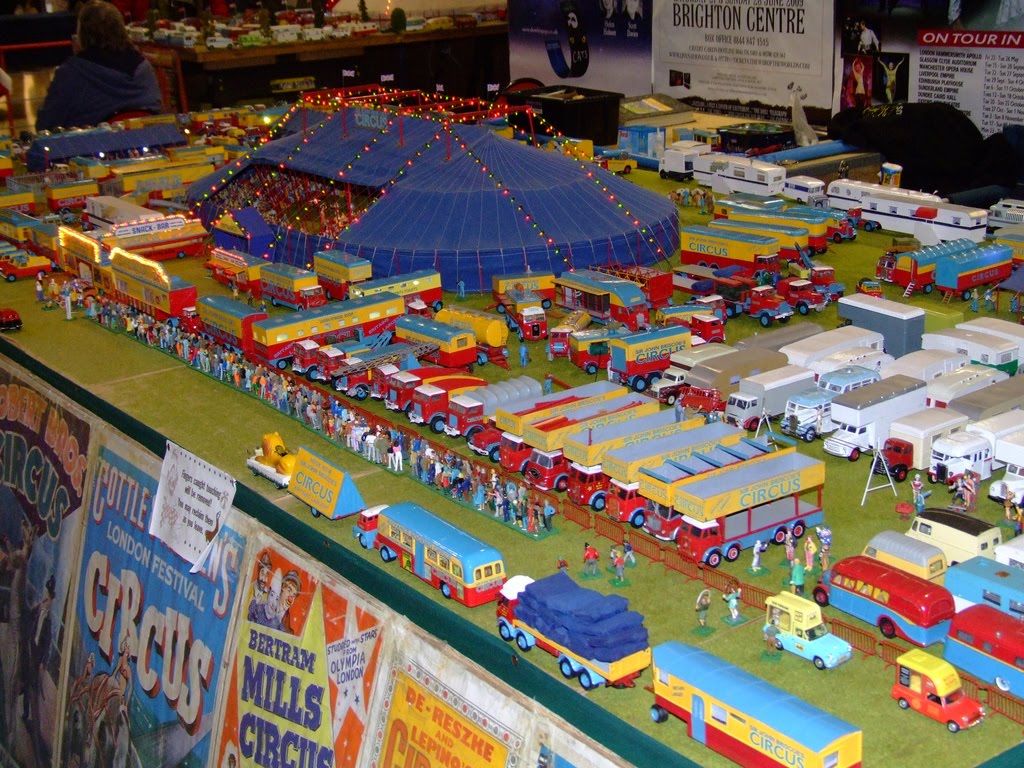The Circus "NO SPIN ZONE": British Circus Model Builders--Brighton ...