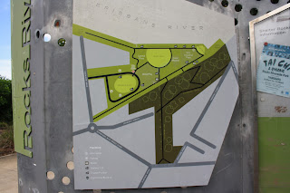 Mik's Random Adventures: ROCKS RIVERSIDE PARK