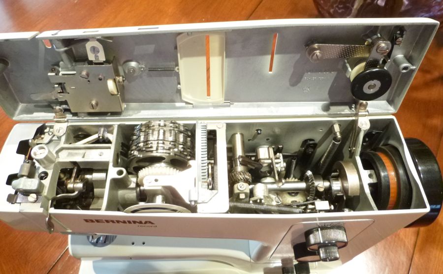 Tempted Threads: Vintage Bernina 830 Record Sewing Machine - Restored